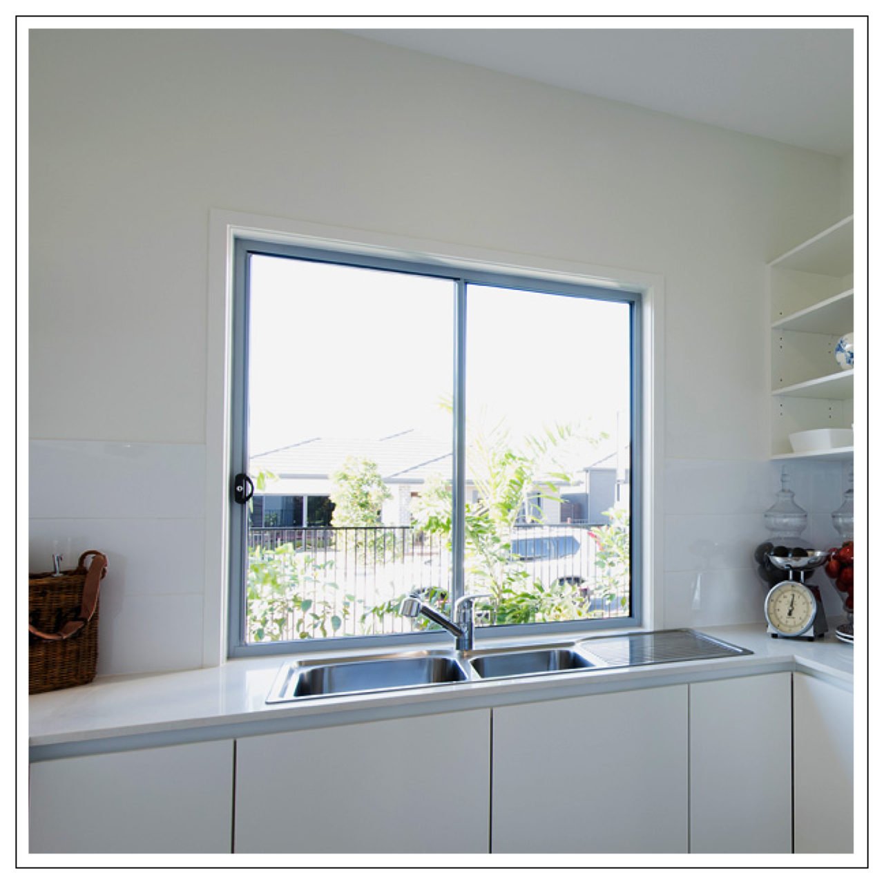 Aluminium Windows Doors Hardware Gaskets And Shopfronts